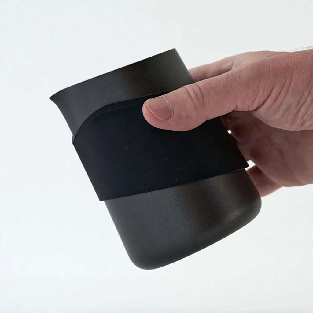 Subminimal Handleless FlowTip Milk Jug - KaffeBox.no